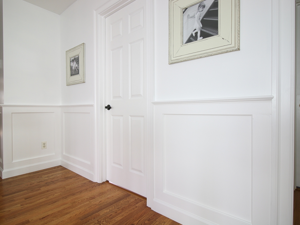 Hallway molding installation tutorial with pics
