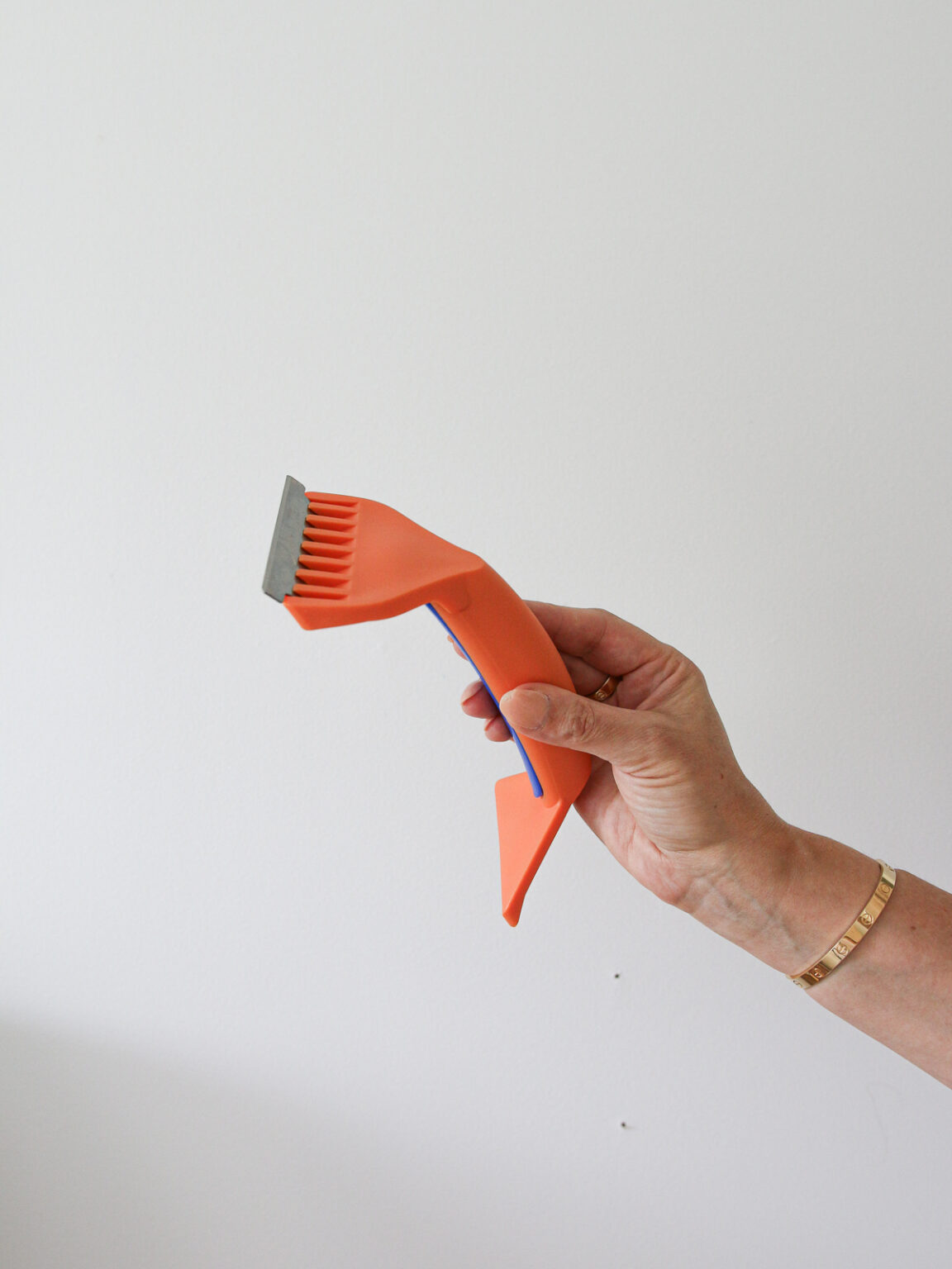 A Simple Guide to Hanging Wallpaper and Removing It - Stefana Silber