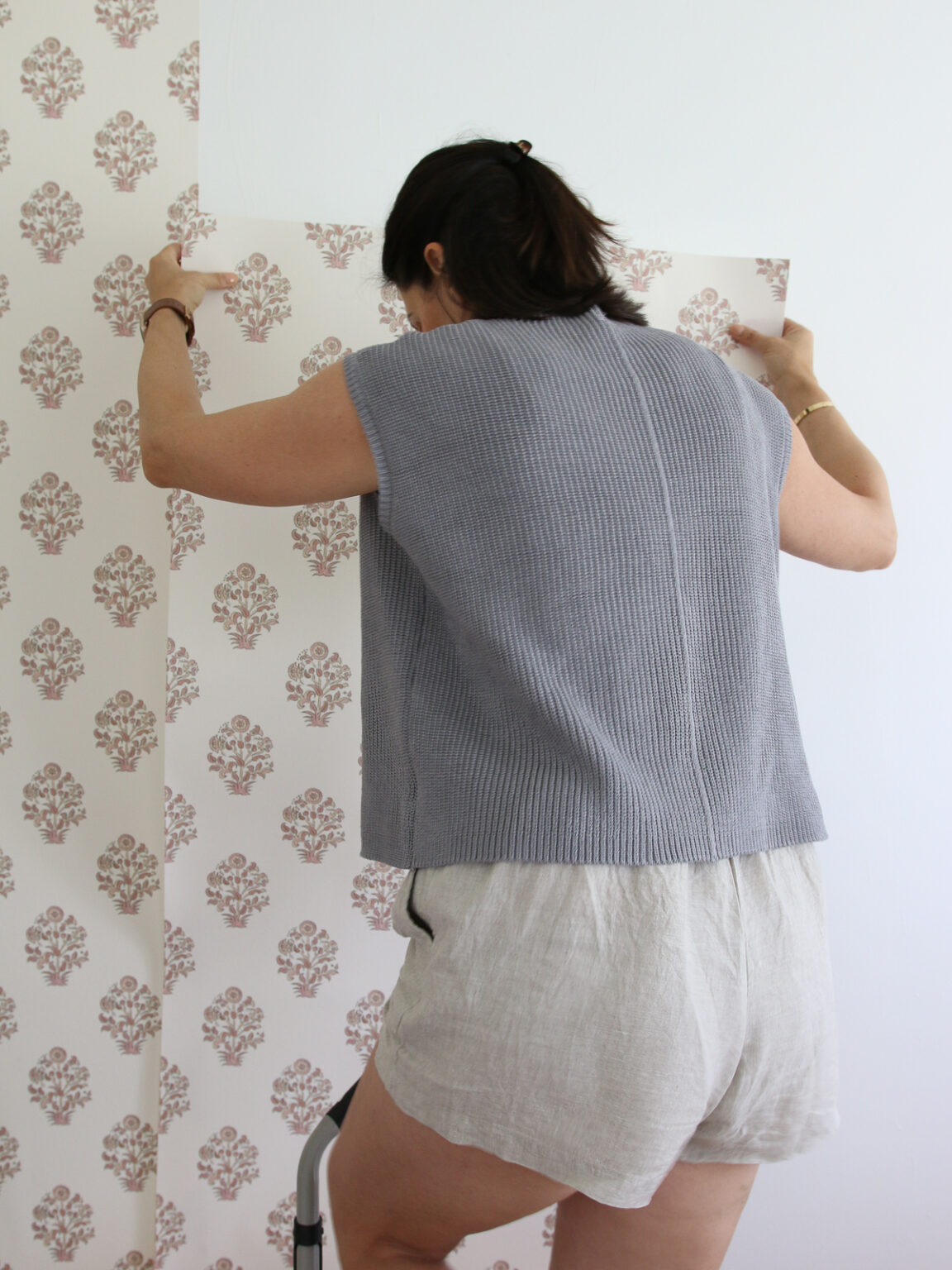 A Simple Guide to Hanging Wallpaper and Removing It - Stefana Silber